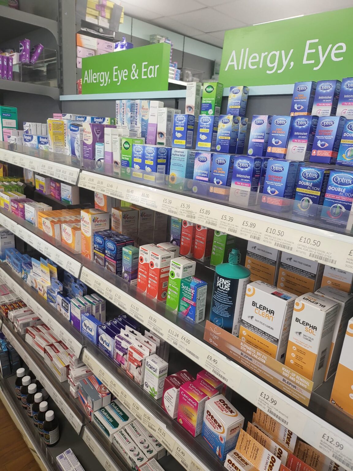 Midsomer Pharmacy | Earwax Removal Services